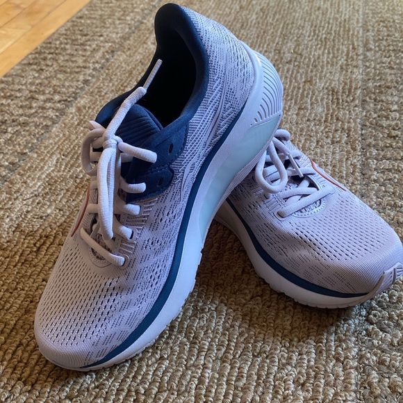 Saucony | Shoes | Nib Saucony Guide 4 Sz 7 Lilac Storm With Rosegold ...